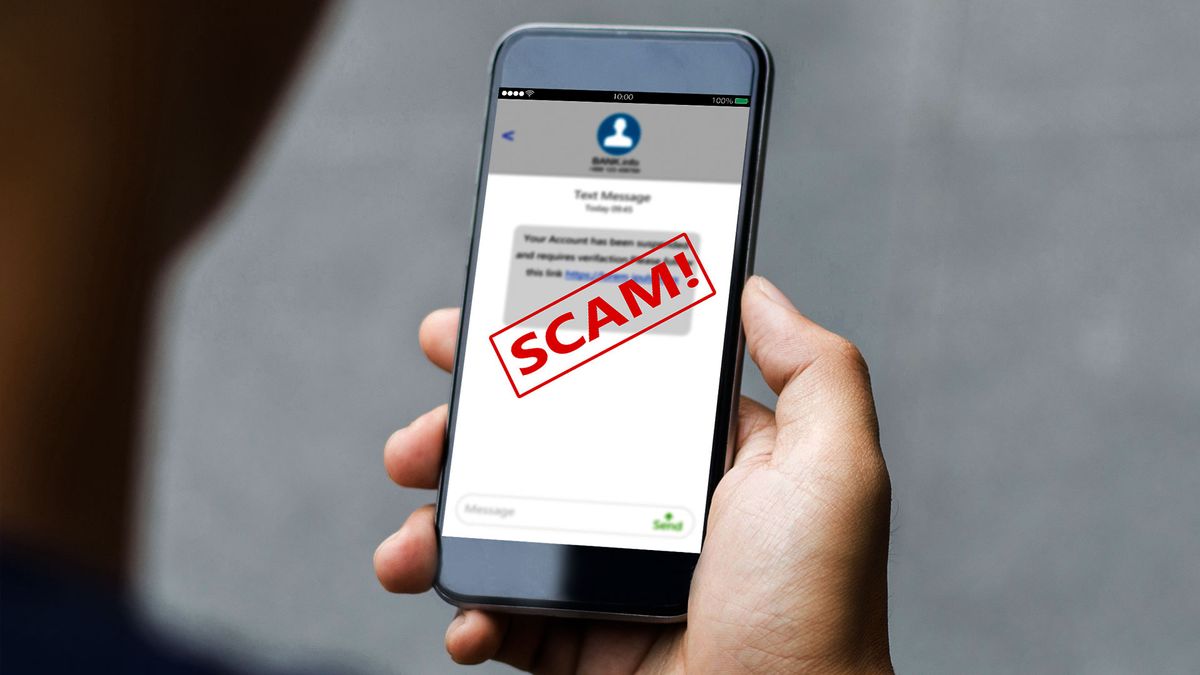 UAE residents warned by police about social media job scam - SHARJAH NEWS